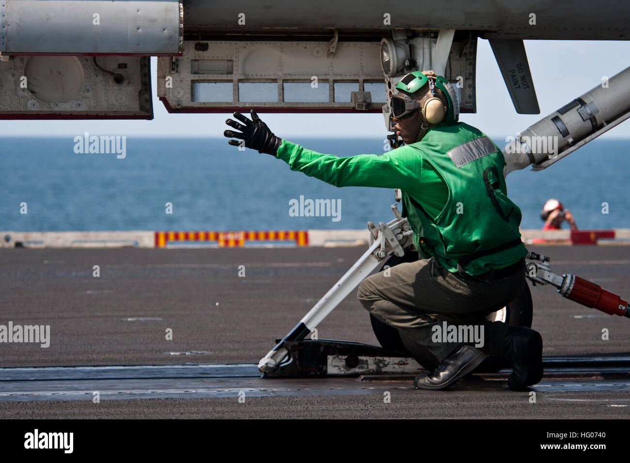 100 security forces squadron hi-res stock photography and images - Alamy