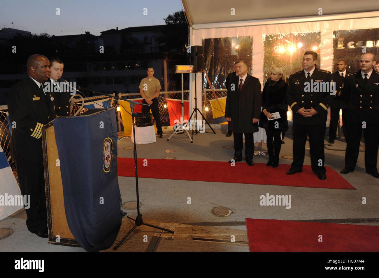 Capt. Herbert Hadley, commanding officer of USS Philippine Sea (CG 58 ...
