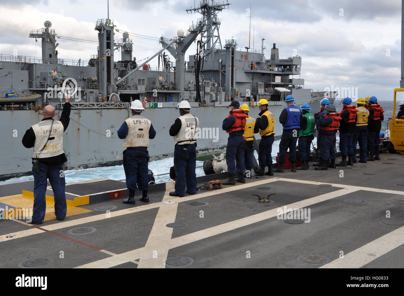 Amphibious transport dock uss ponce lpd 15 hi-res stock photography and ...