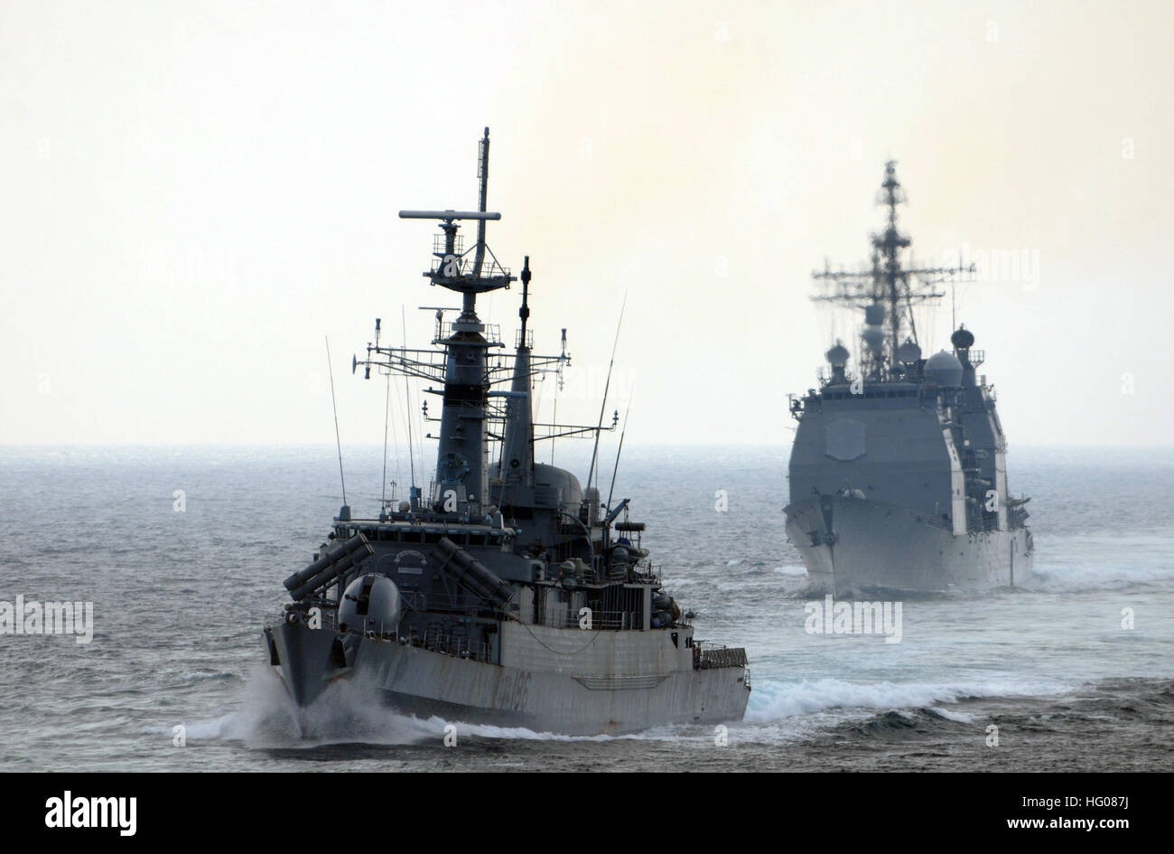 Pakistani navy hi-res stock photography and images - Alamy