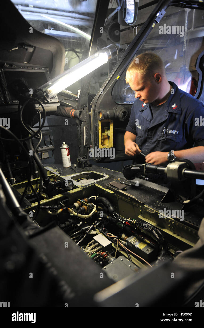 111112-N-YZ751-051 ARABIAN SEA (Nov. 12, 2011) Aviation Structural ...