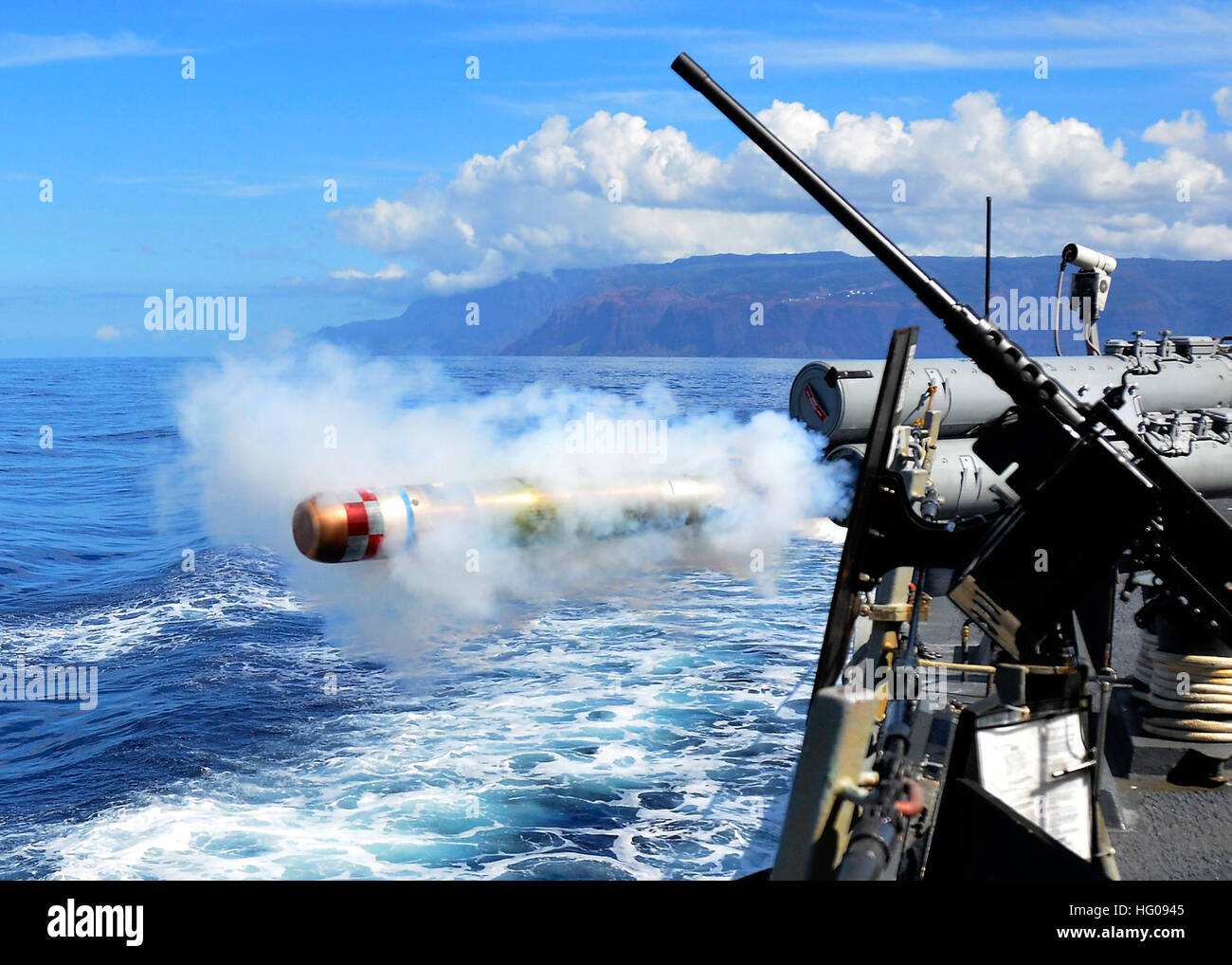 Torpedo exercise in the pacific hi-res stock photography and images - Alamy