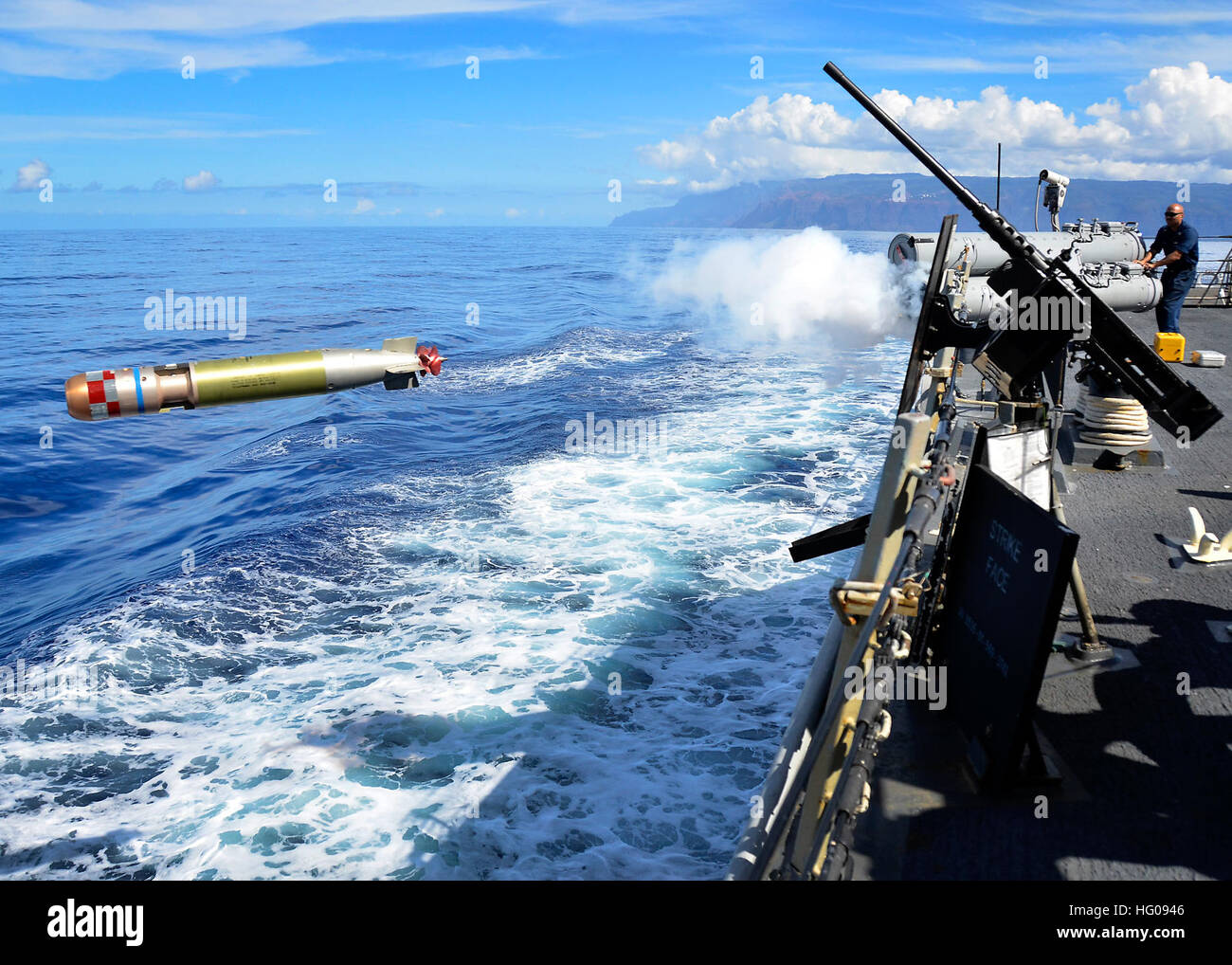 Torpedo exercise in the pacific hi-res stock photography and images - Alamy