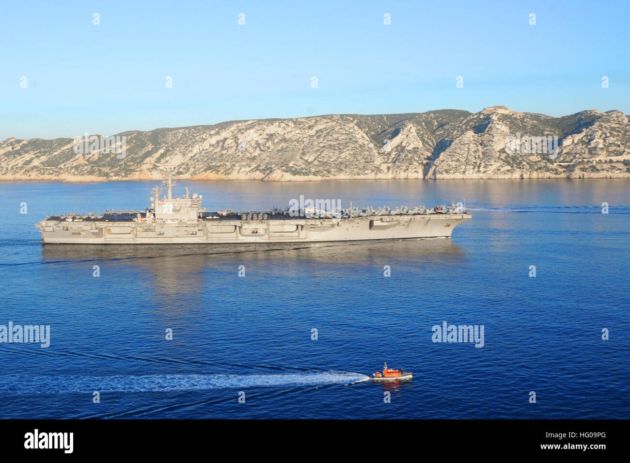 111125-N-XE109-028 MARSEILLES, France (Nov. 25, 2011) The aircraft ...