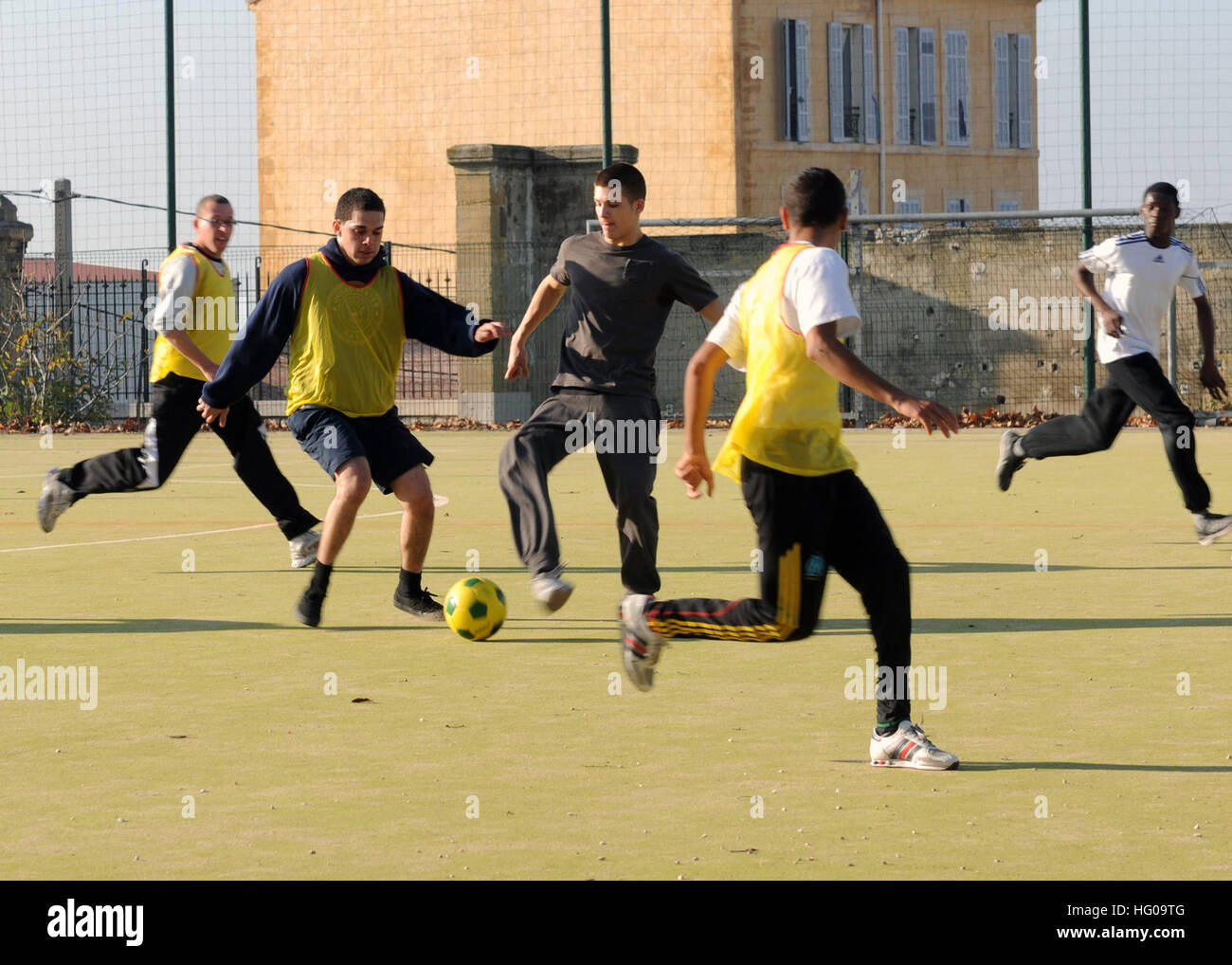 111128-N-YC505-544 MARSEILLE, France (Nov. 28, 2011) Sailors from the ...