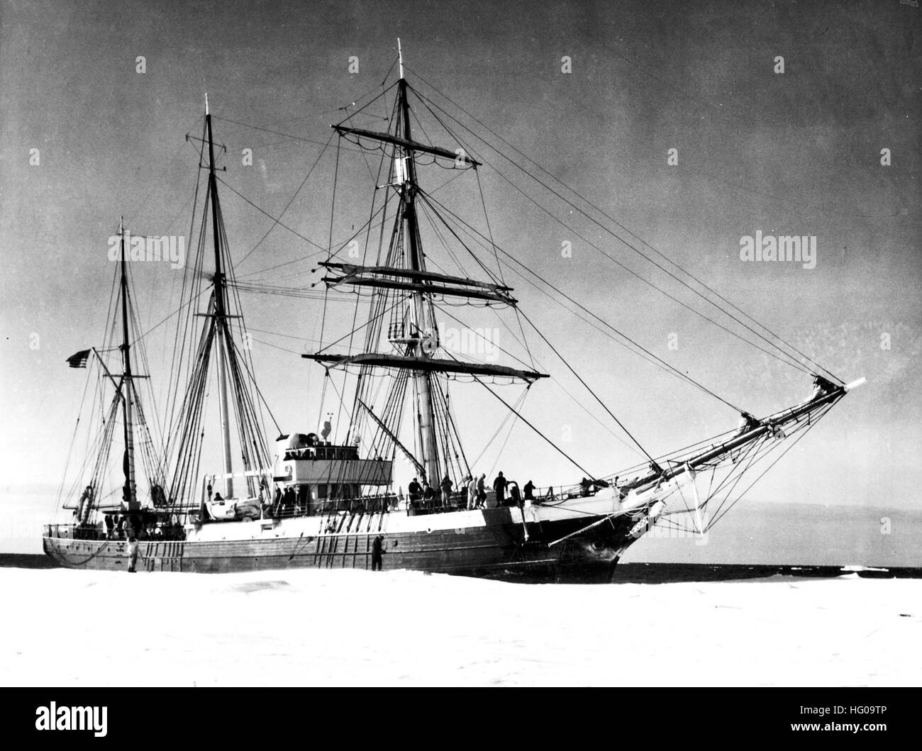 USS Bear (AG-29) in Antartica c1934 Stock Photo - Alamy