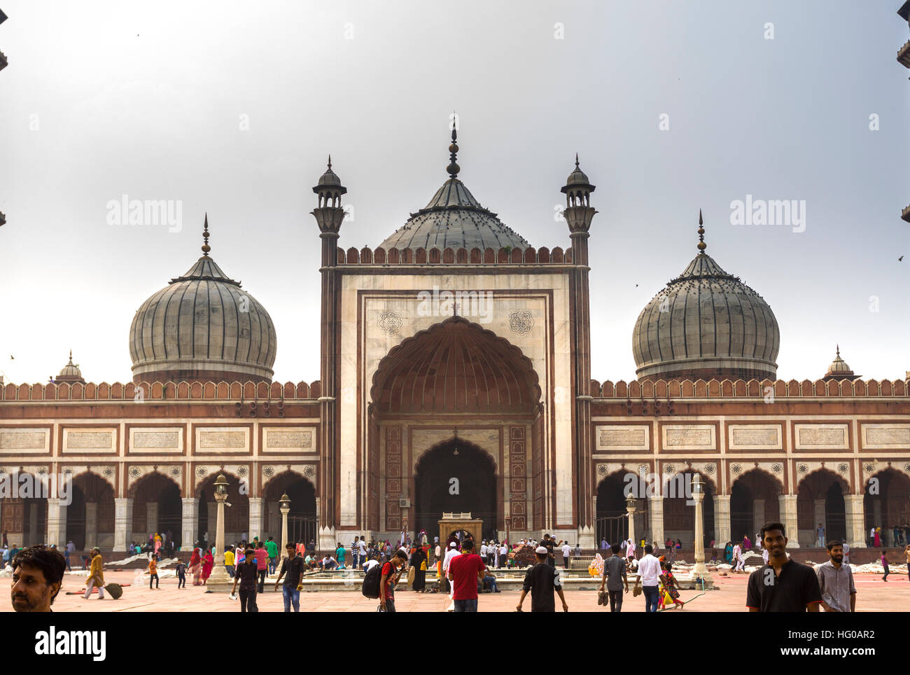 Faithful and tourists in the big Indian Mosque. Old Delhi, Delhi. India ...