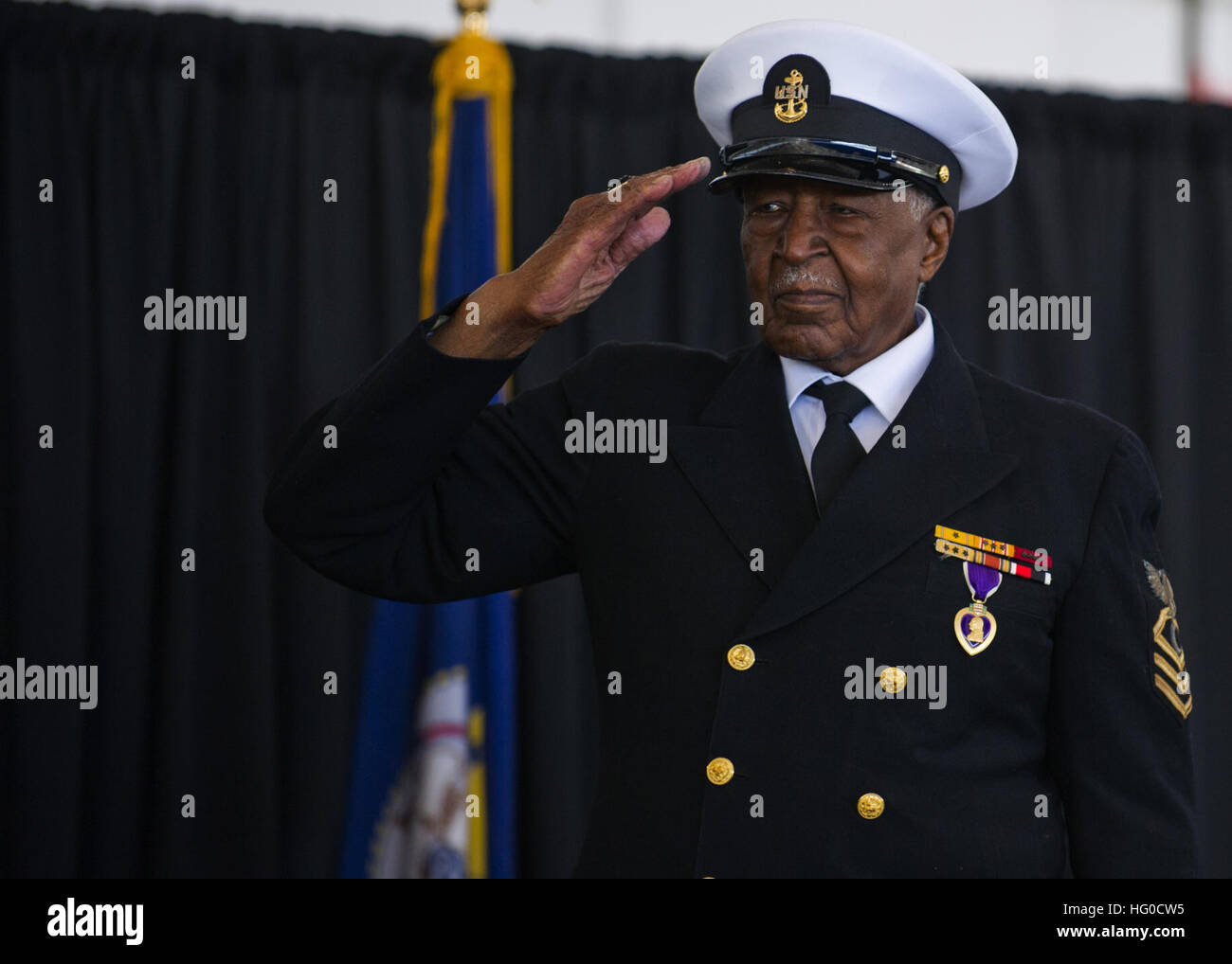 Retired united navy chief petty hi-res stock photography and images - Alamy