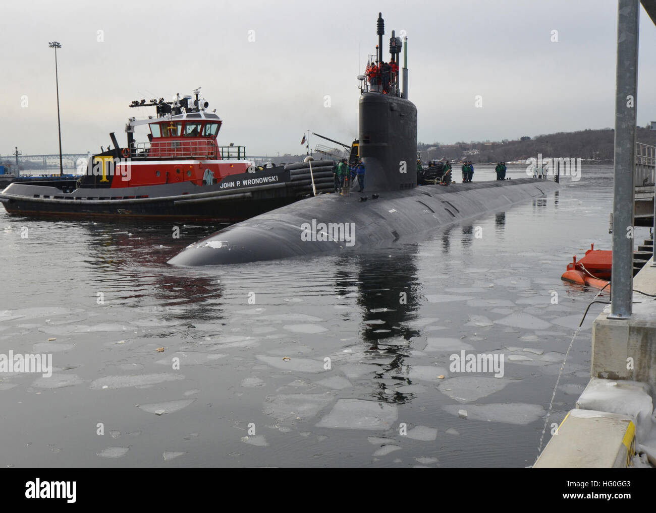 GROTON, Conn. (Jan. 28, 2013) The Virginia-class attack submarine USS ...