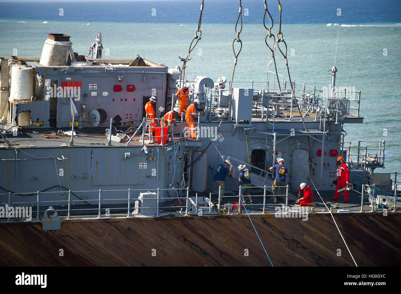 Mine countermeasures ship uss guardian hi-res stock photography and ...