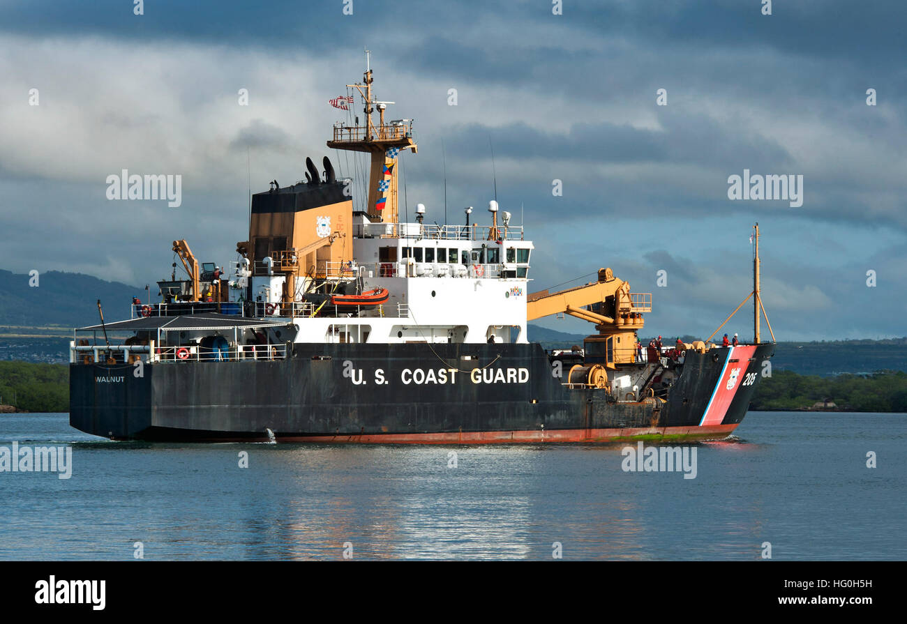 The seagoing buoy tender USCGC Walnut (WLB-205) arrives at its home ...