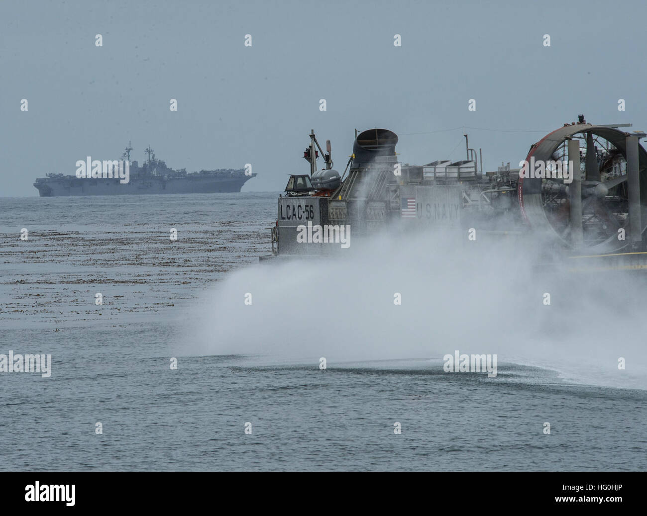 Lcac 56 hi-res stock photography and images - Alamy