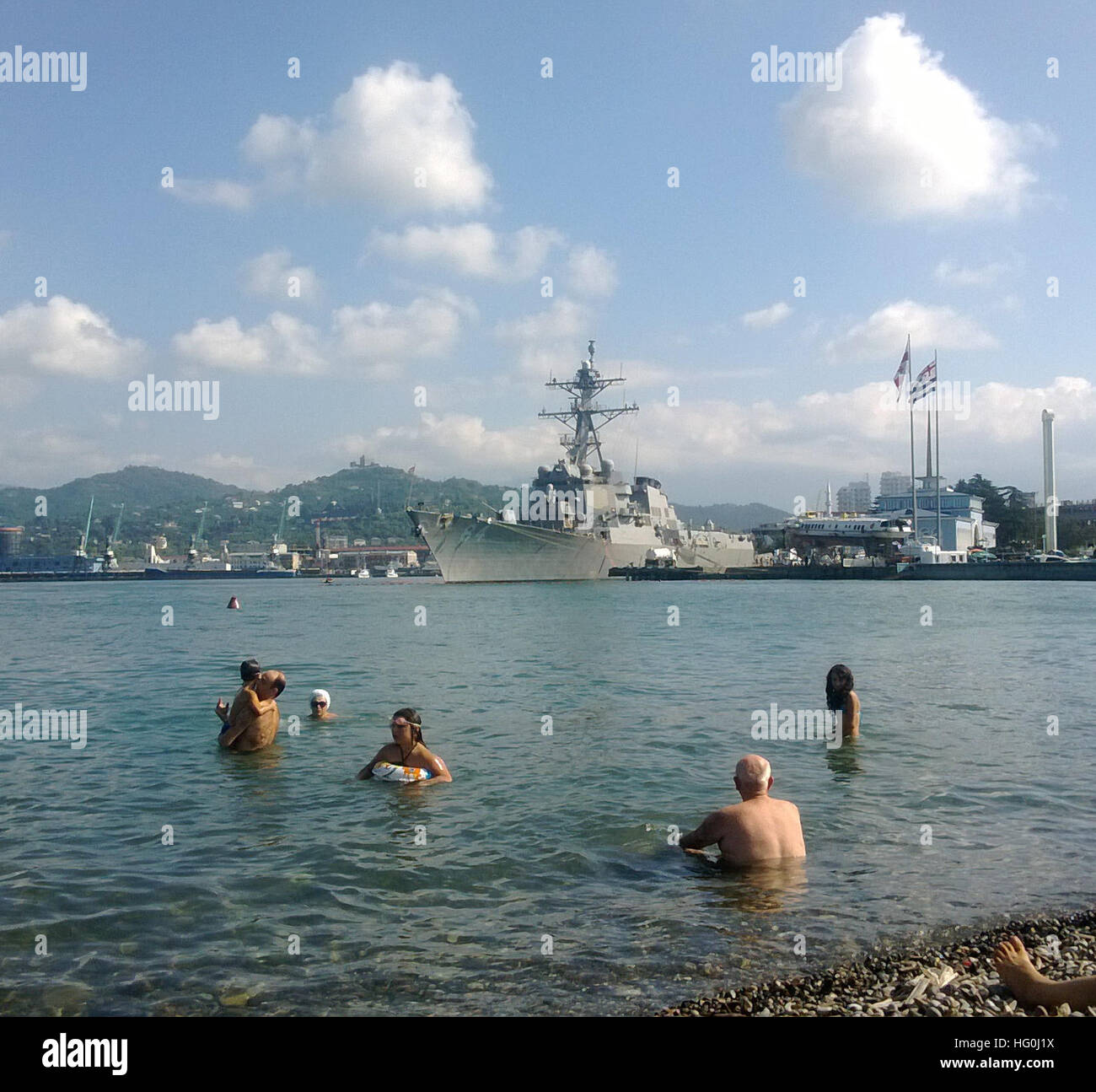 USS Bulkeley DDG-84 (1 Stock Photo - Alamy