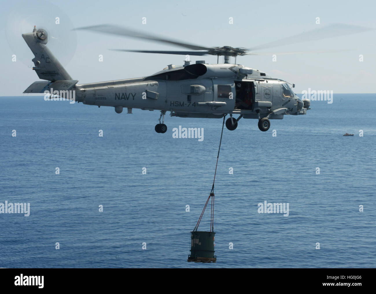 An SH-60R Seahawk helicopter from the "Swamp Foxes" of Helicopter ...