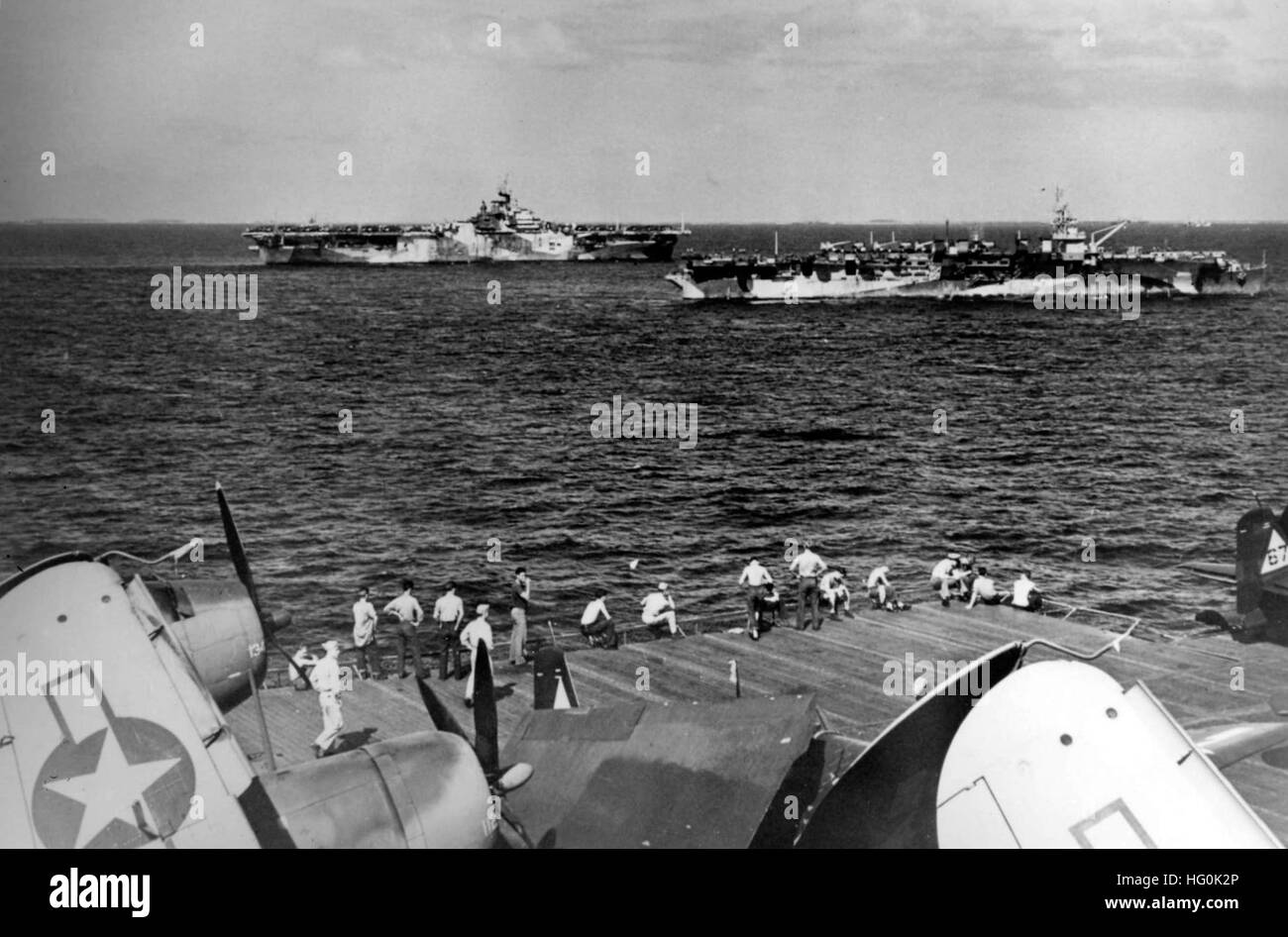 USS Hornet (CV-12) and USS Independence (CVL-22) underway January 1945 ...