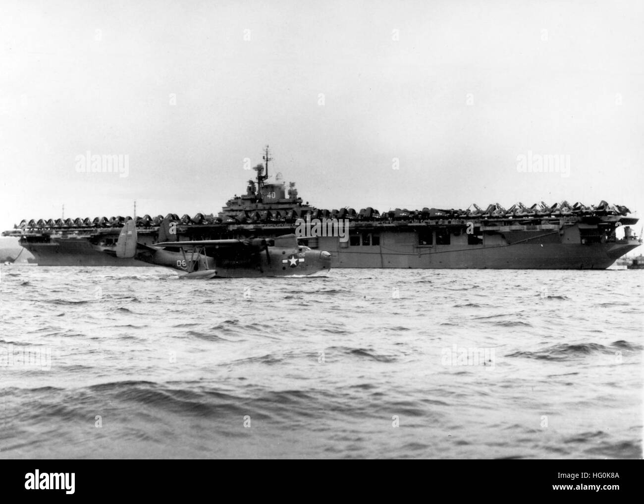 Uss tarawa hi-res stock photography and images - Alamy