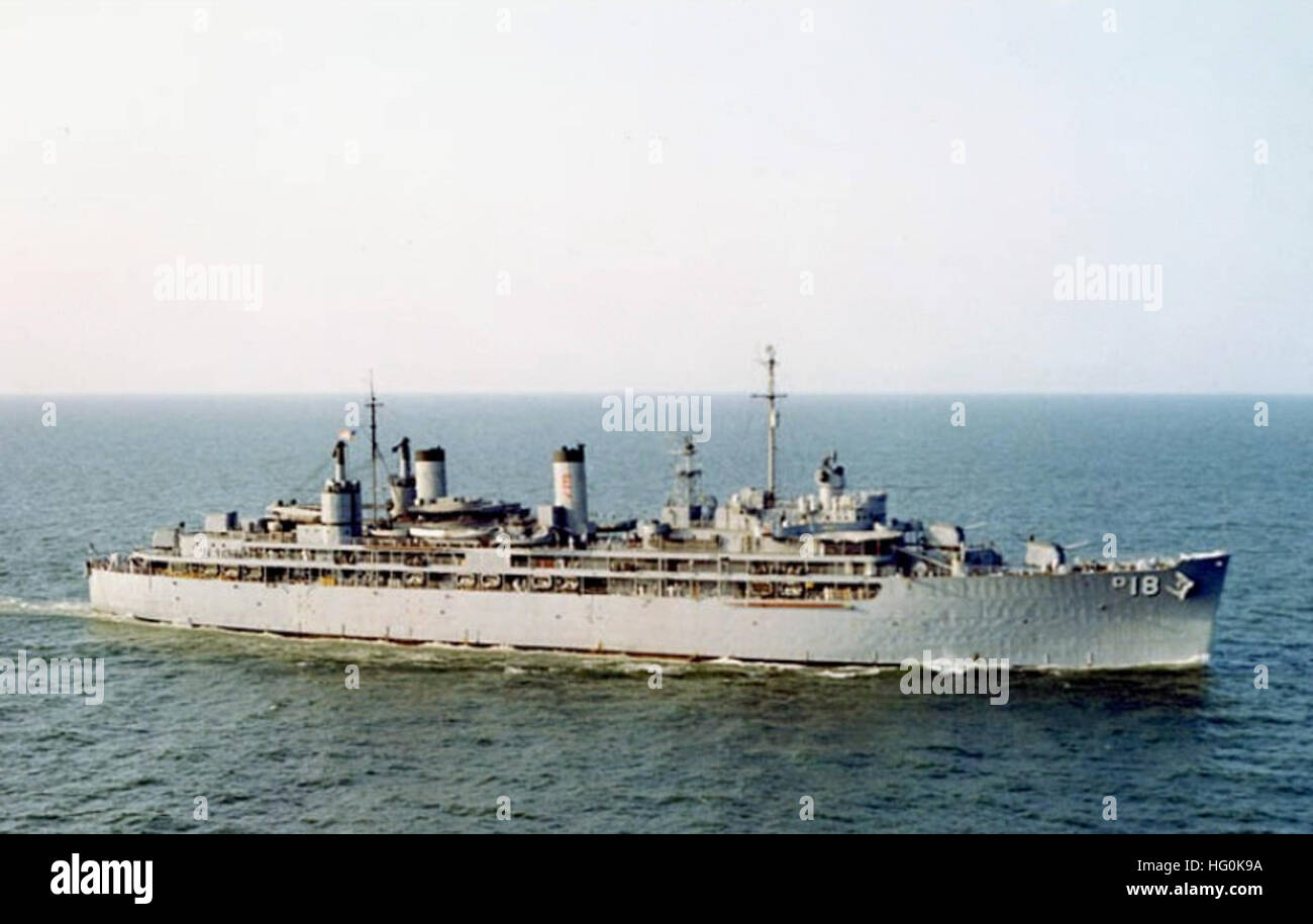 USS Sierra (AD-18) underway near Hampton Roads in the early 1960s Stock ...