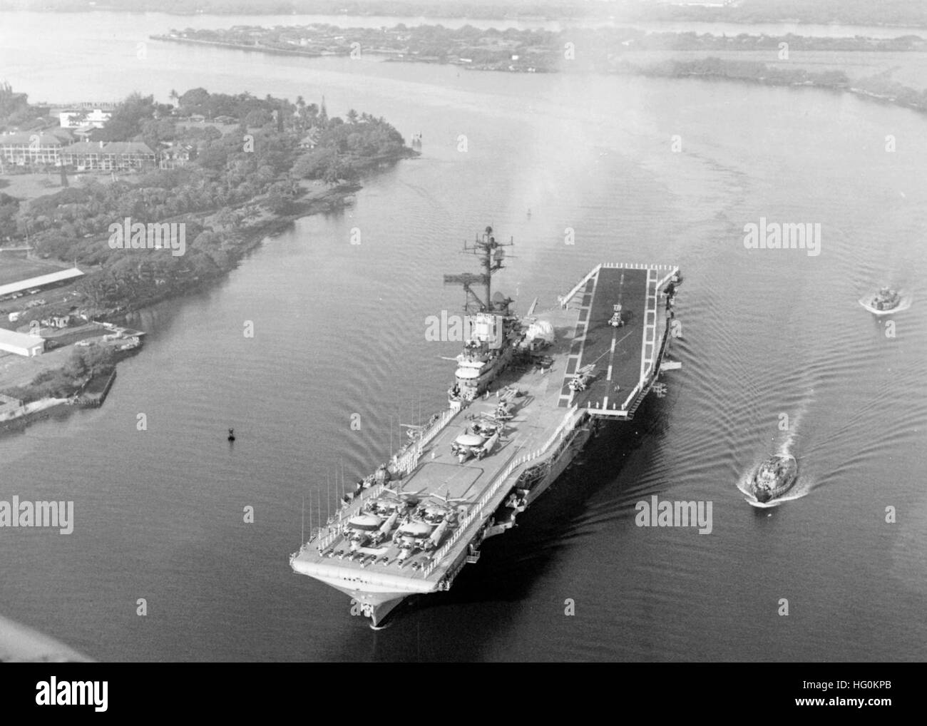 Uss hornet cv 12 hi-res stock photography and images - Alamy