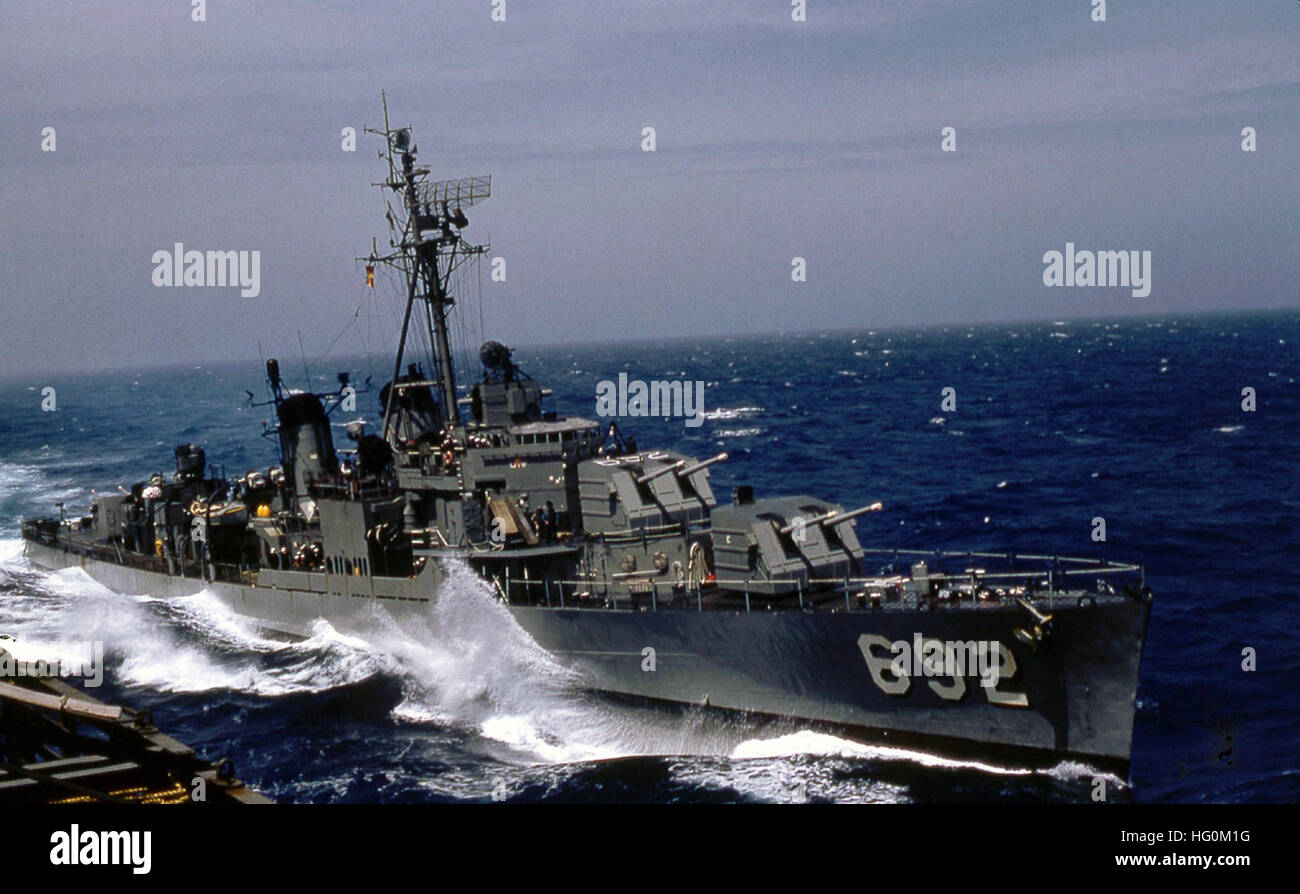 Uss allen m sumner hi-res stock photography and images - Alamy