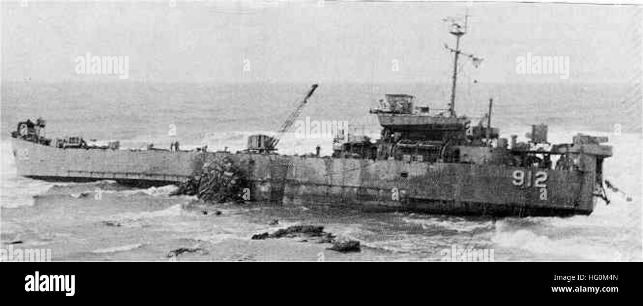 USS Mahnomen County Stock Photo - Alamy