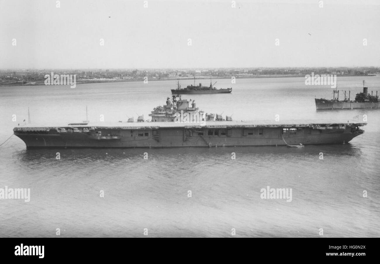 USS Kearsarge CV-33 1946 Stock Photo - Alamy