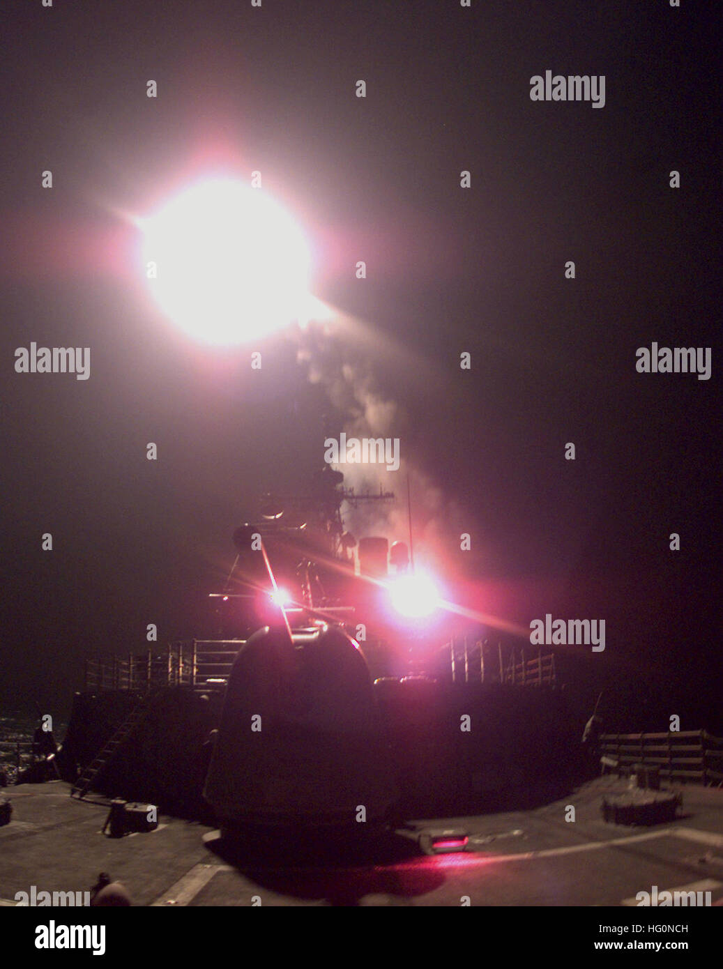 USS Philippine Sea (CG 58), a Ticonderoga-class guided-missile cruiser ...
