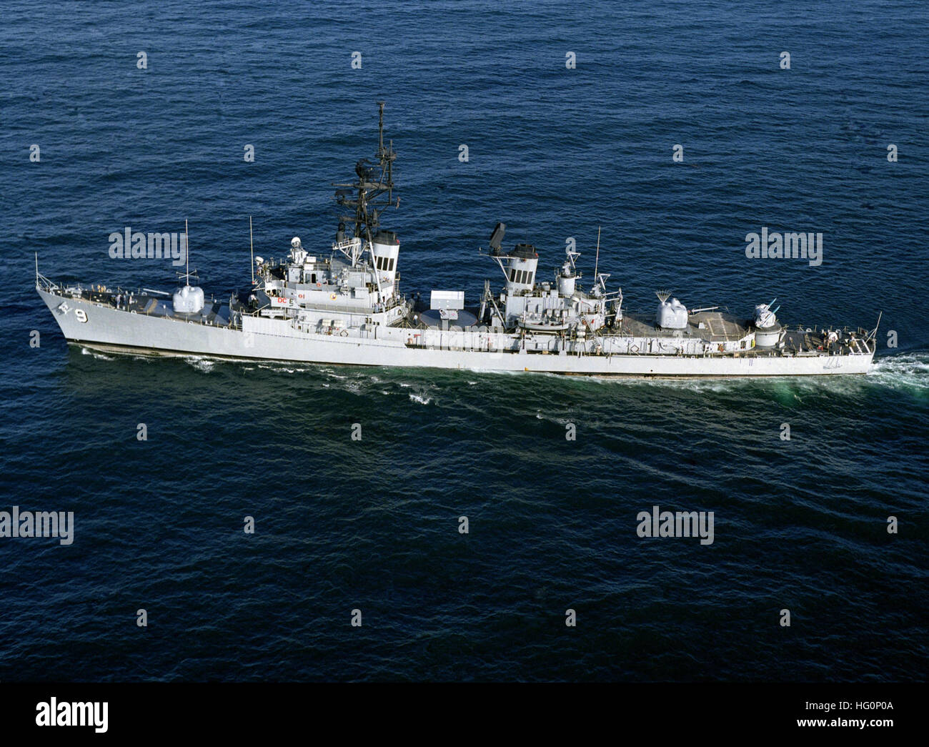 USS Towers (DDG-9) underway in 1976 Stock Photo - Alamy