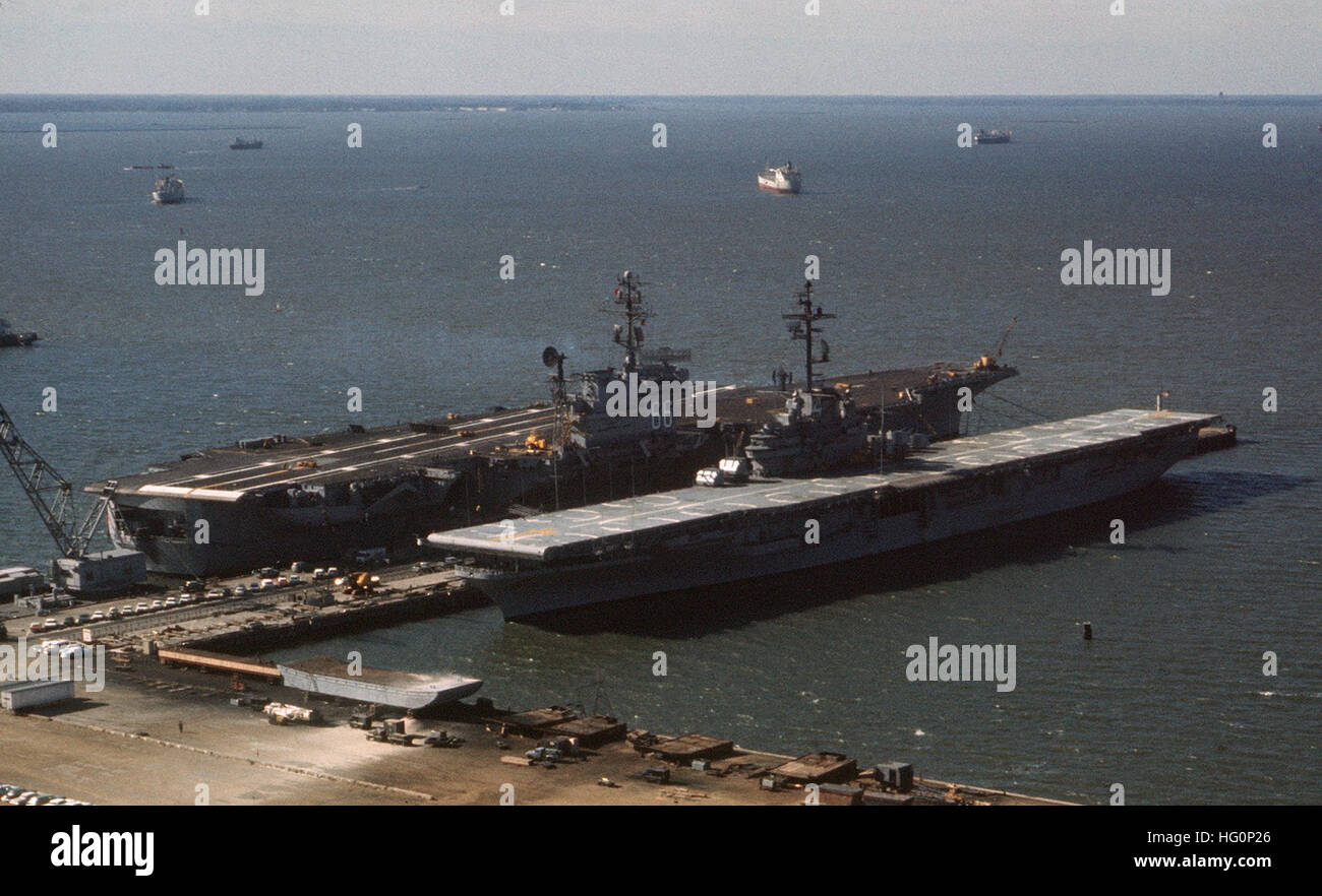 USS Boxer (LPH-4) USS America (CVA-66) Norfolk 1969 Stock Photo - Alamy