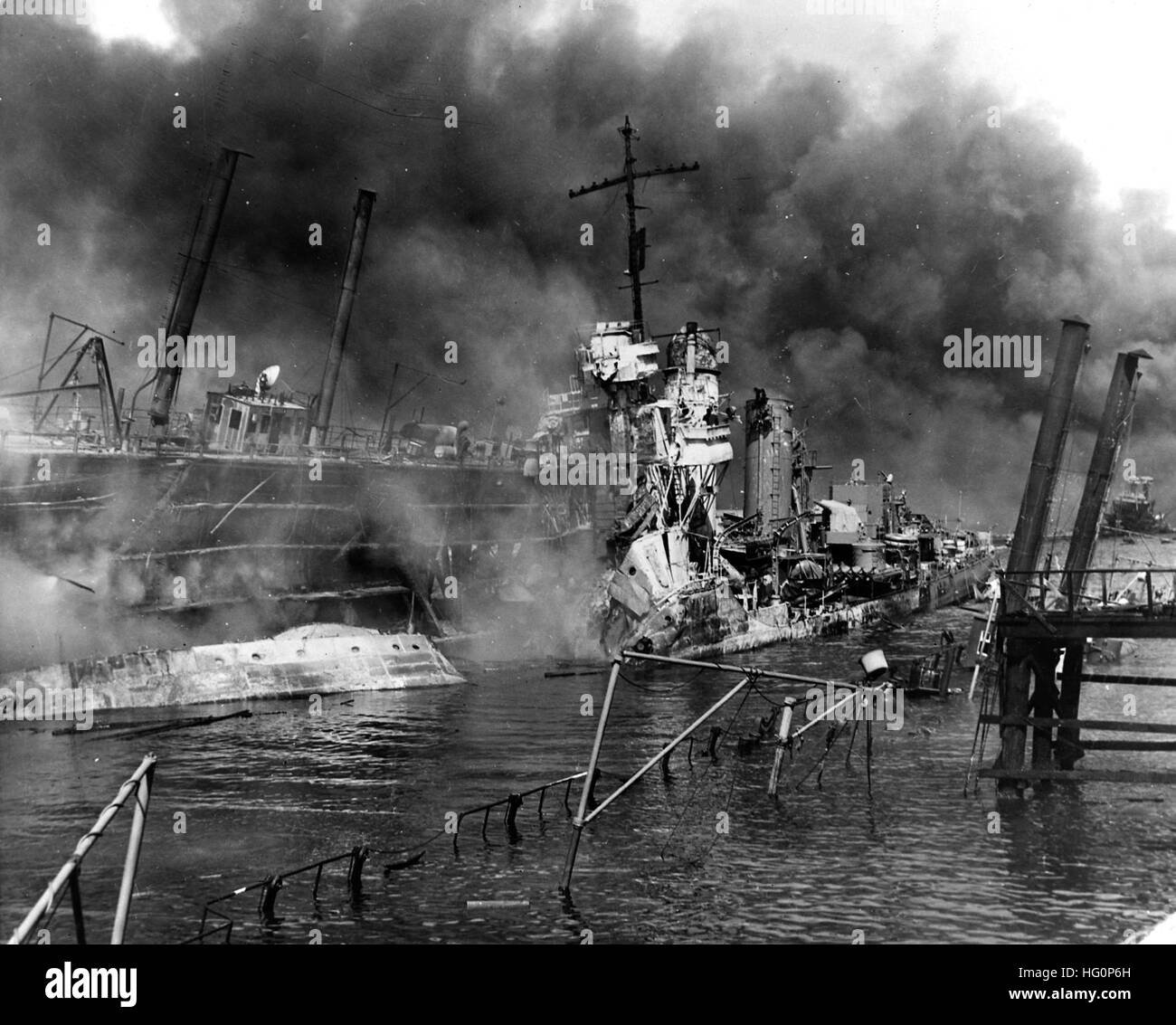 Uss shaw hi-res stock photography and images - Alamy