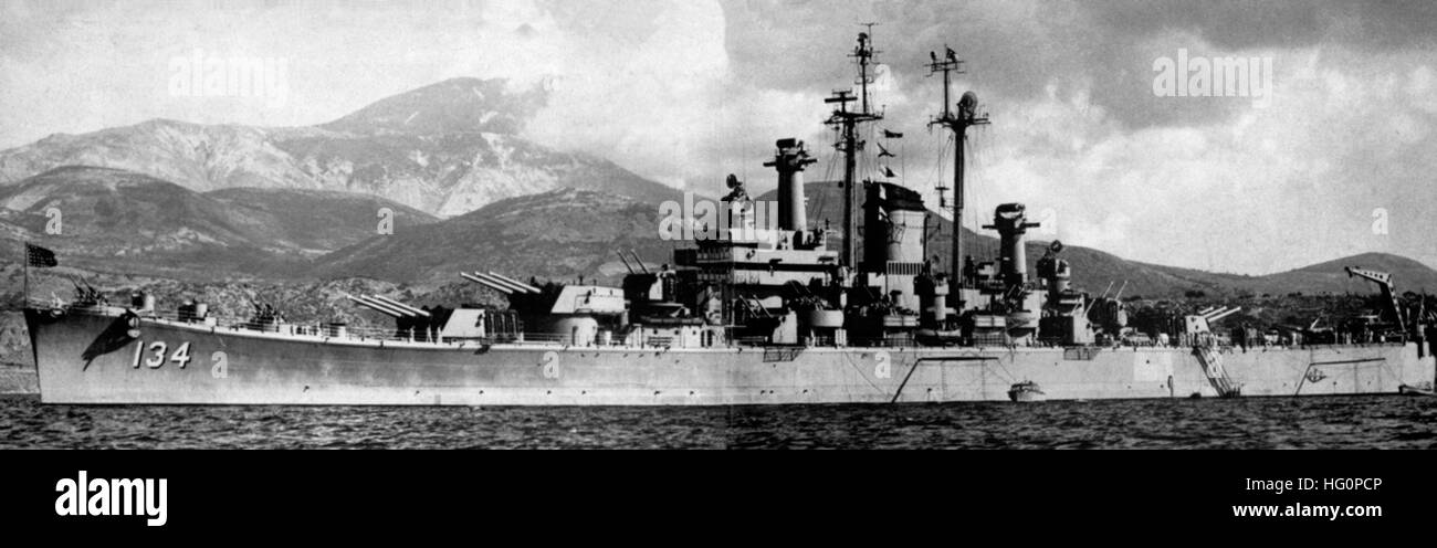USS Des Moines (CA-134) at anchor c1951 Stock Photo - Alamy