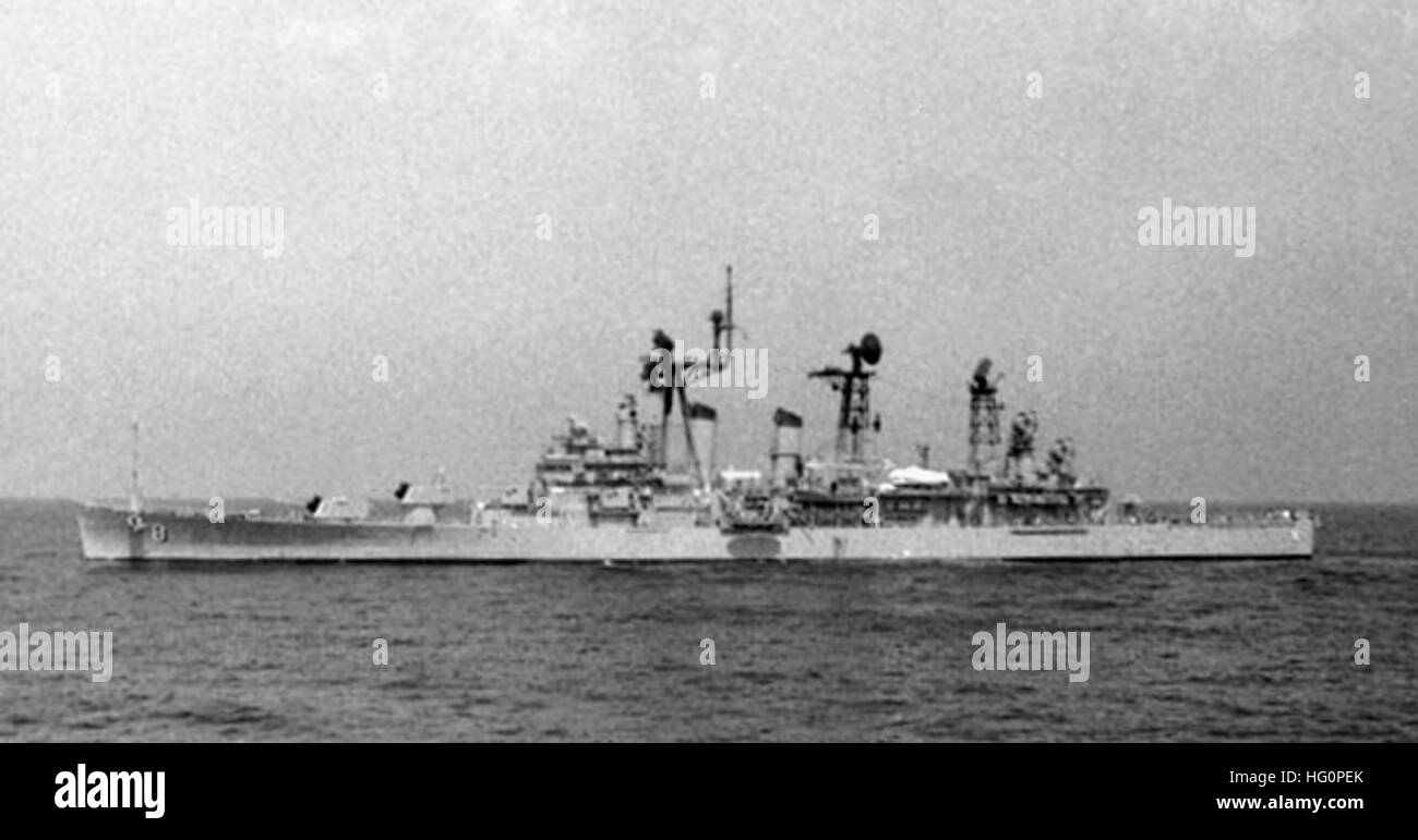 USS Topeka (CLG-8) underway 1968 Stock Photo - Alamy