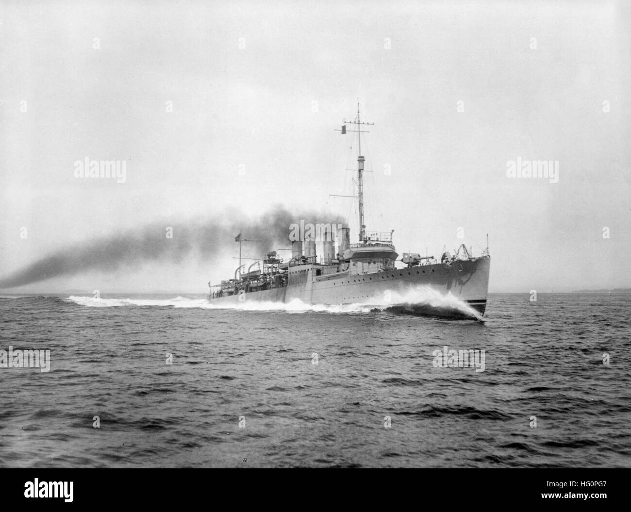 USS Brooks (DD-232) underway during trials in 1920 Stock Photo - Alamy