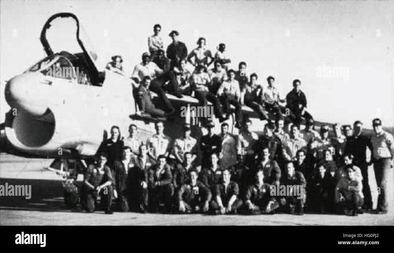 VA-192 personnel Maple Flag Cold Lake NAN2-83 Stock Photo - Alamy