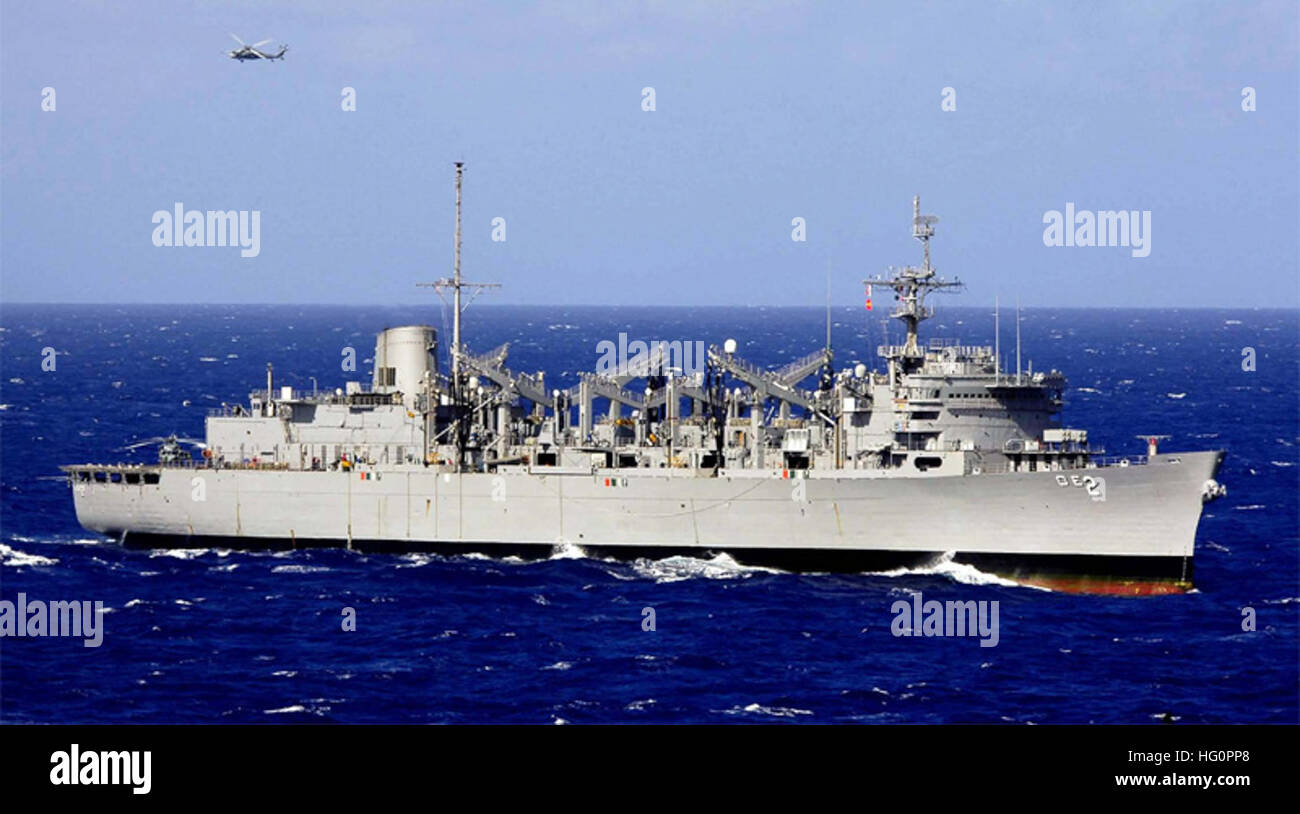 USS Camden AOE-2 050217-N-6074Y-108 crop Stock Photo - Alamy