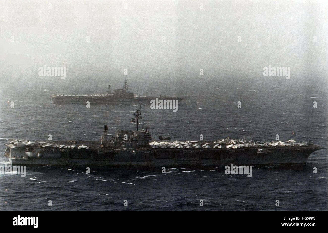 Aircraft carriers uss constellation hi-res stock photography and images ...