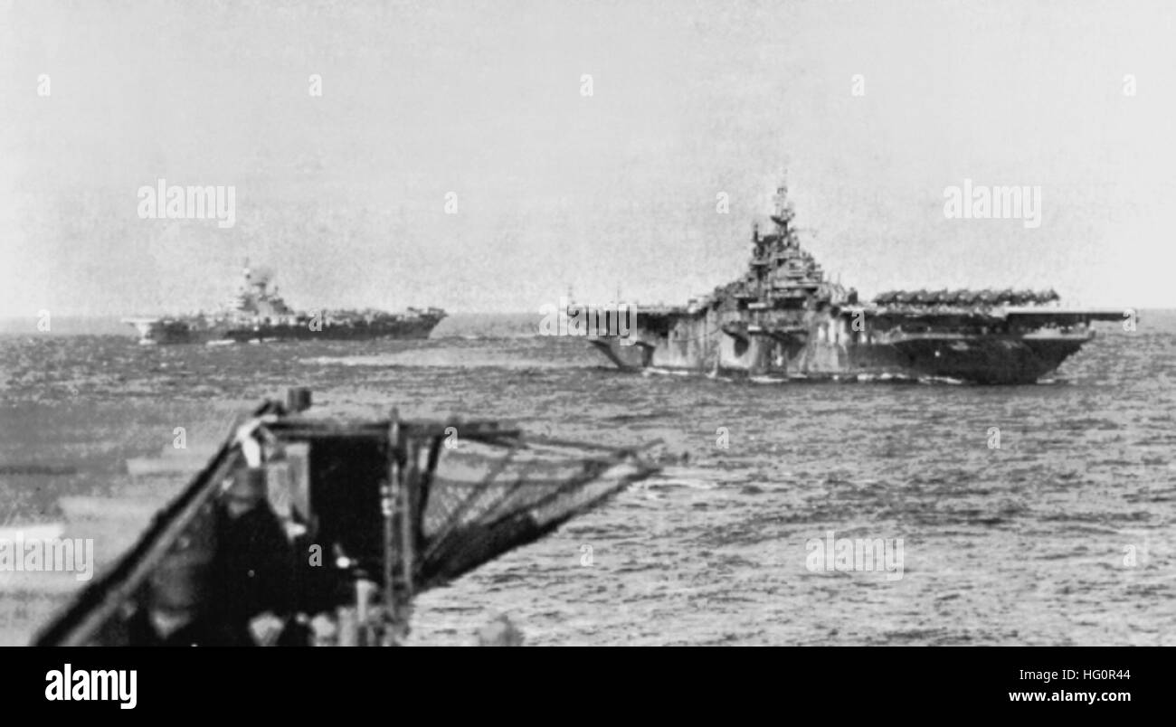 USS Randolph (CV-15) off Japan 1945 Stock Photo - Alamy