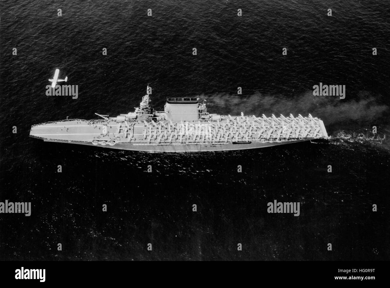 USS Lexington (CV-2) underway in 1930 Stock Photo - Alamy