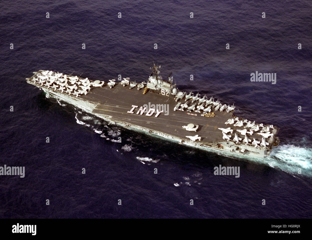 USS Independence (CV-62) underway in 1979 Stock Photo - Alamy