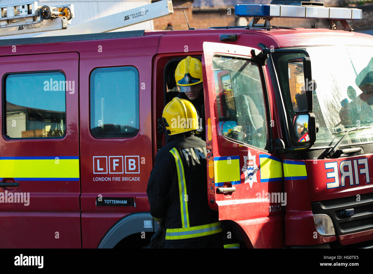 London fire brigade helmet hi-res stock photography and images - Alamy