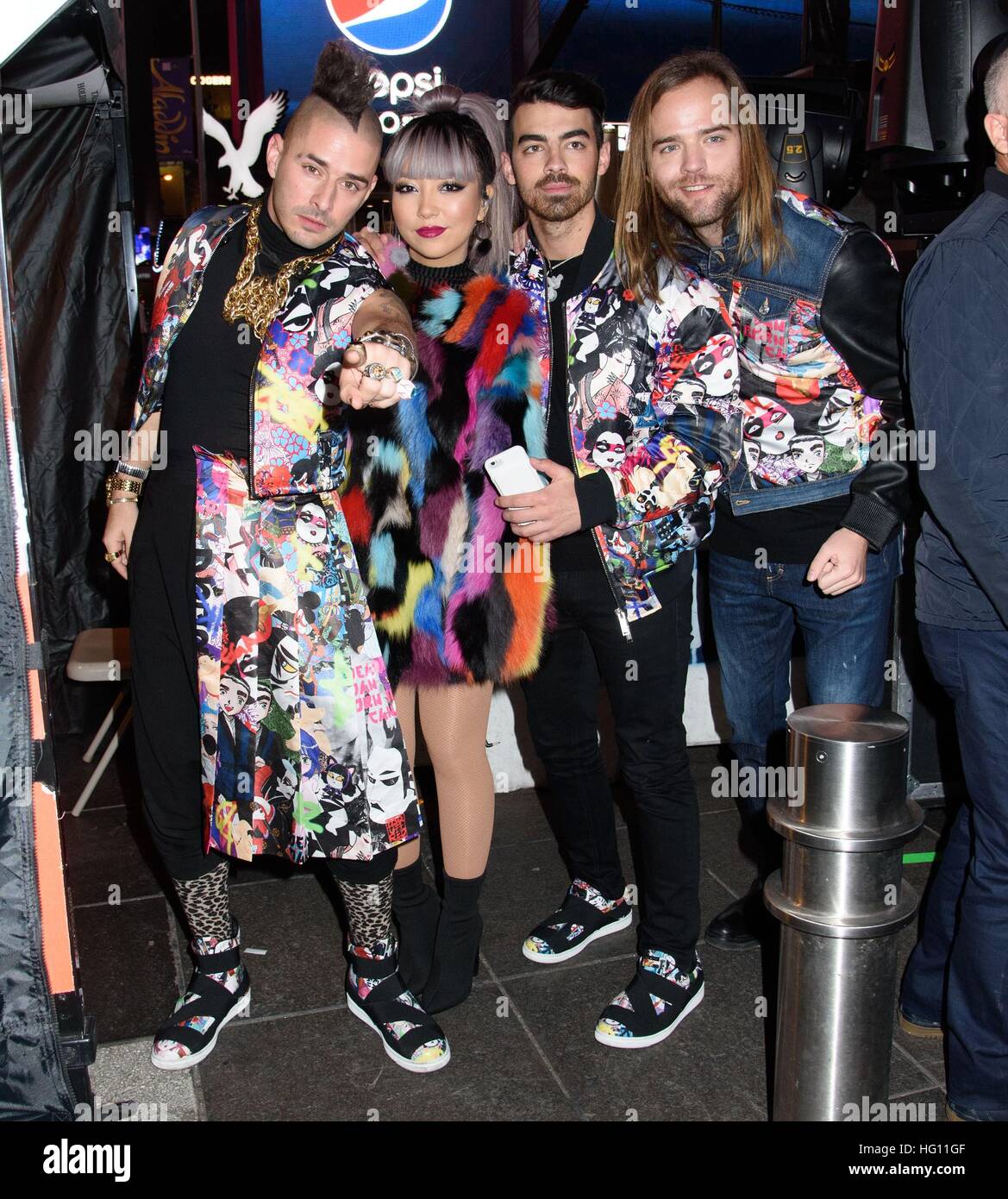 Eve cole hi-res stock photography and images - Alamy