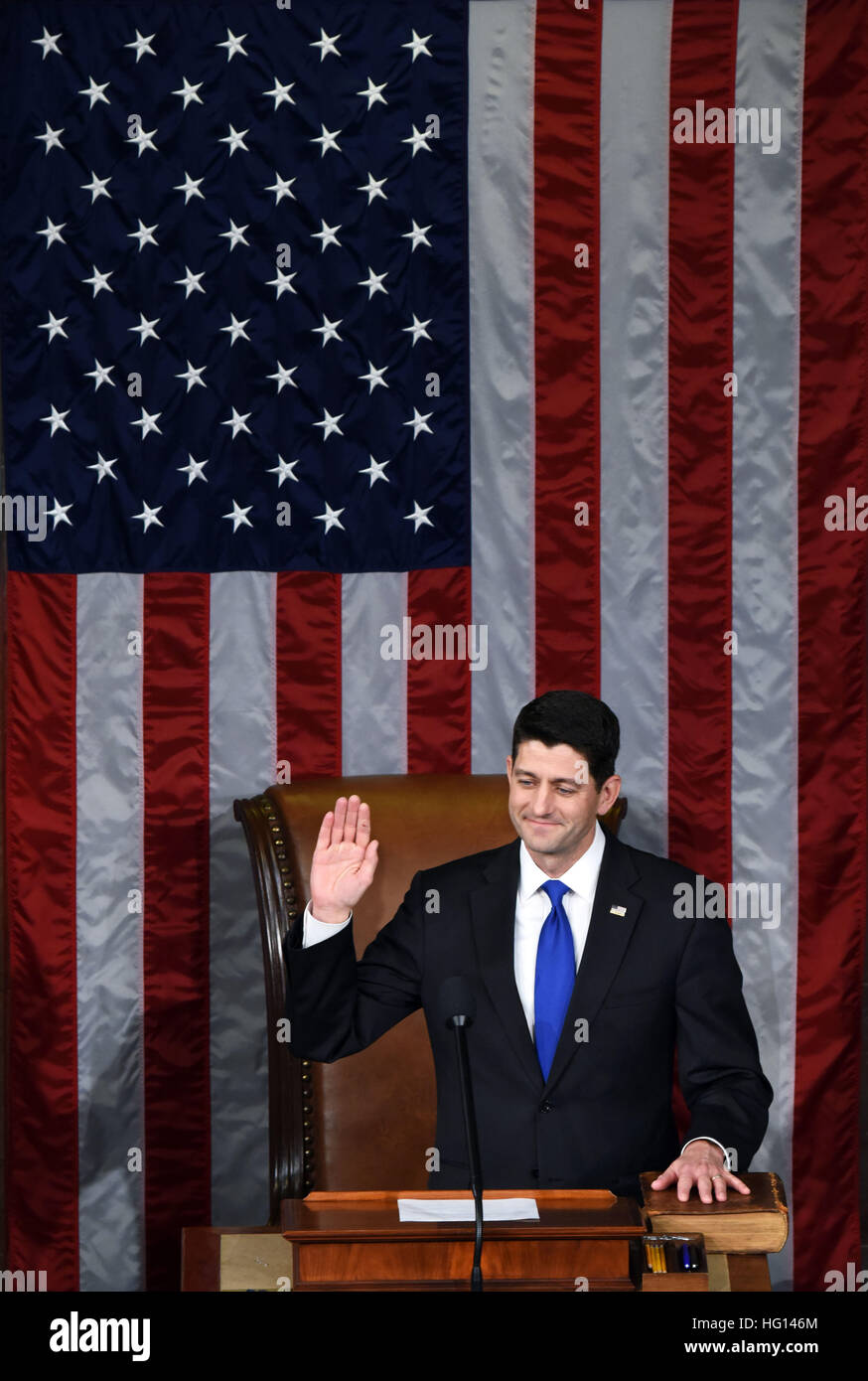 115th congress sworn in hi-res stock photography and images - Alamy