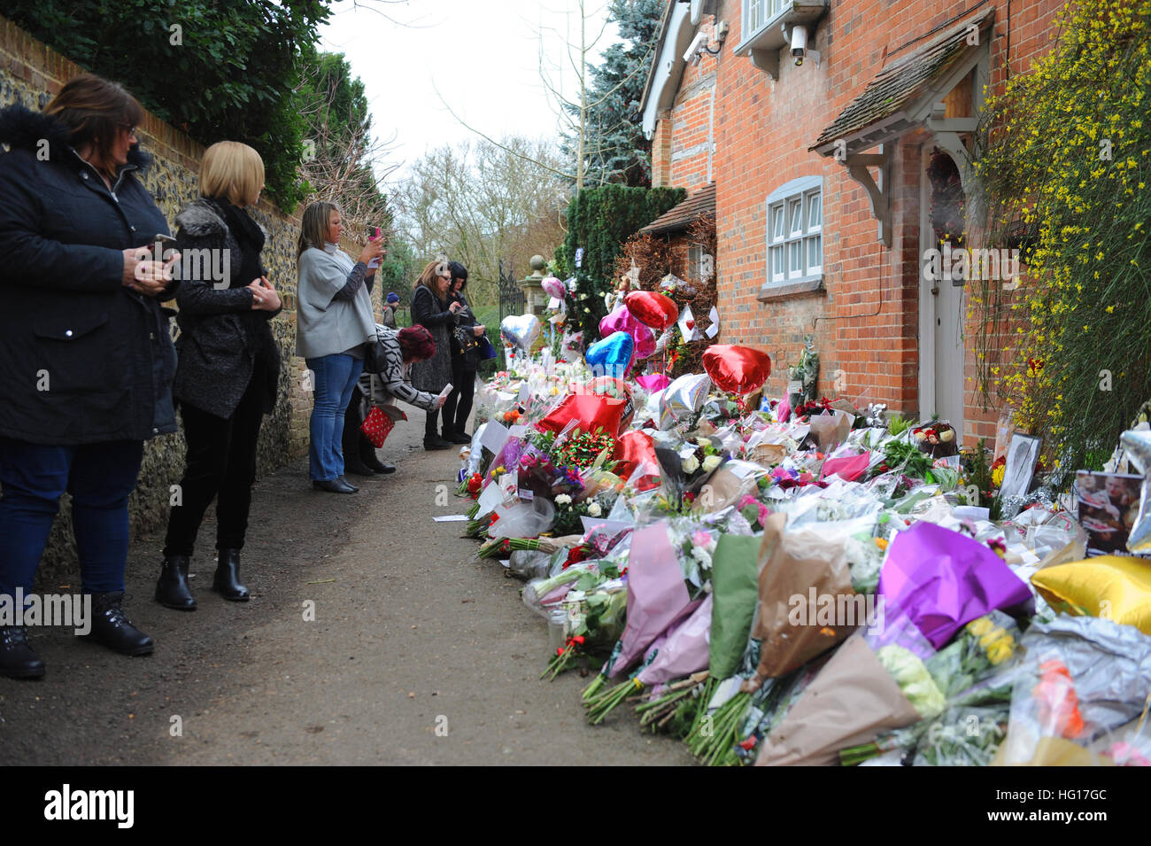 George michael house goring hi-res stock photography and images - Alamy