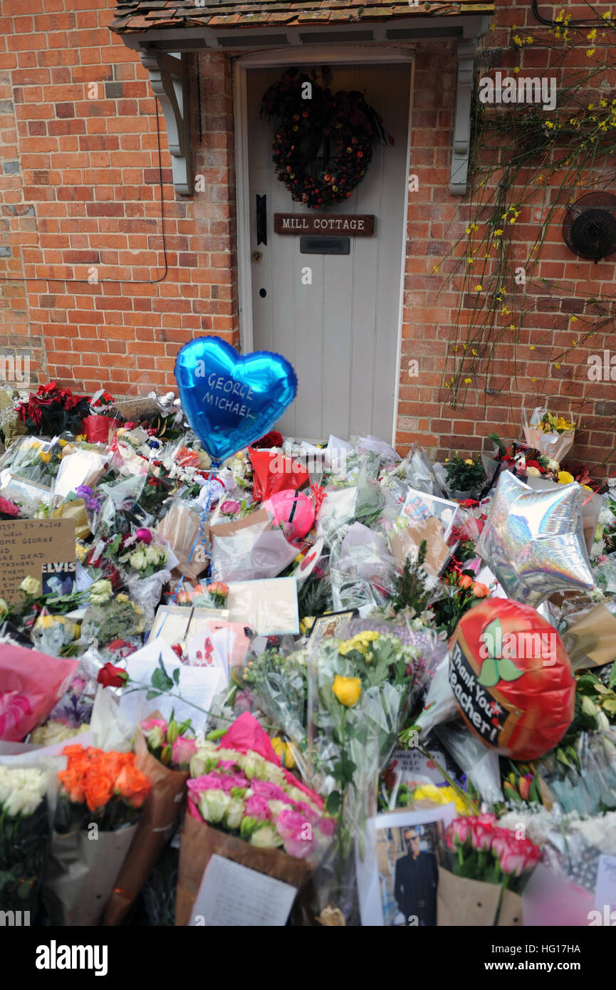 George michael house goring hi-res stock photography and images - Alamy