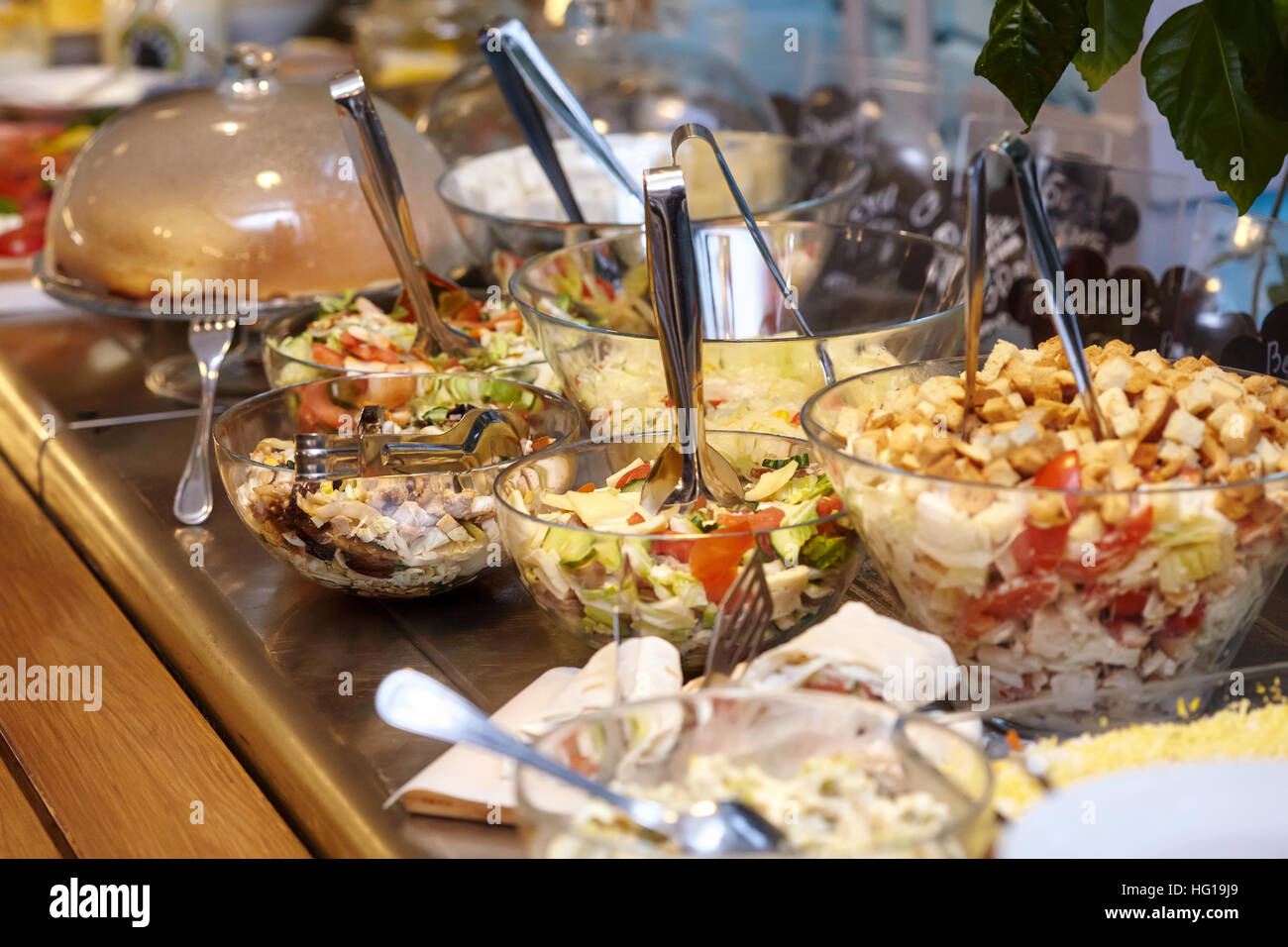 Self service restaurant hi-res stock photography and images - Alamy