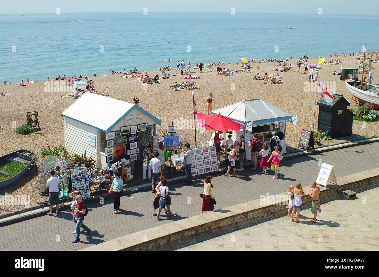 Brighton seafront shellfish lobster kiosk hi-res stock photography and ...