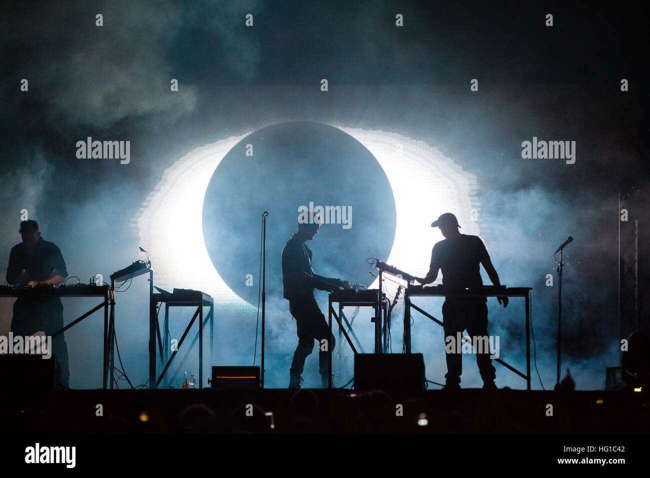Moderat hi-res stock photography and images - Alamy