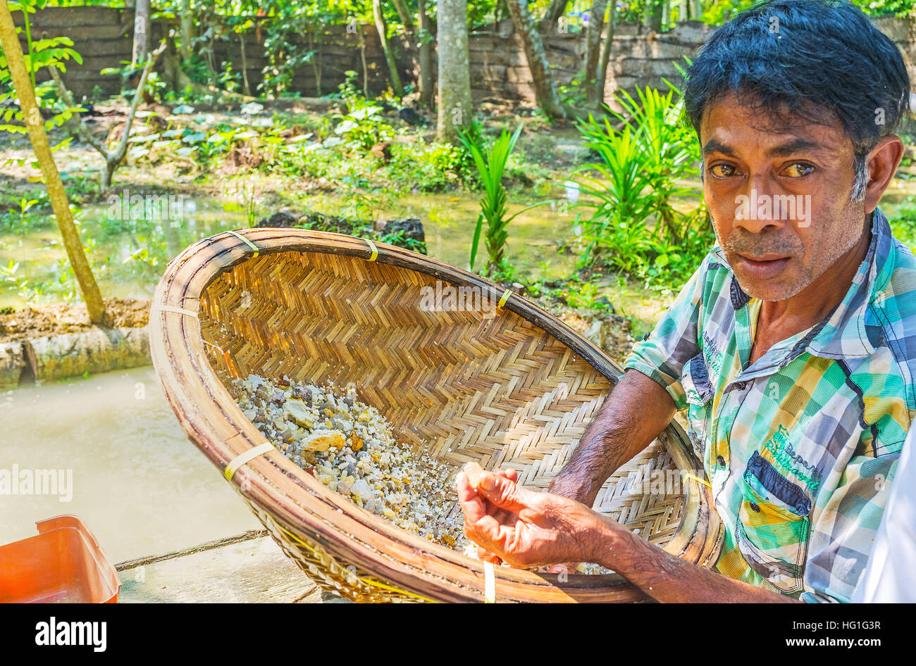 Mine of precious stones hi-res stock photography and images - Alamy