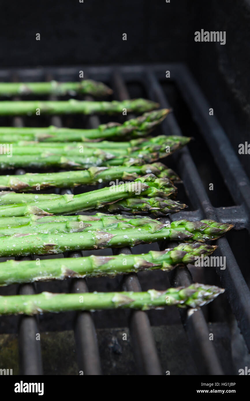 Asparagus stalk hi-res stock photography and images - Alamy