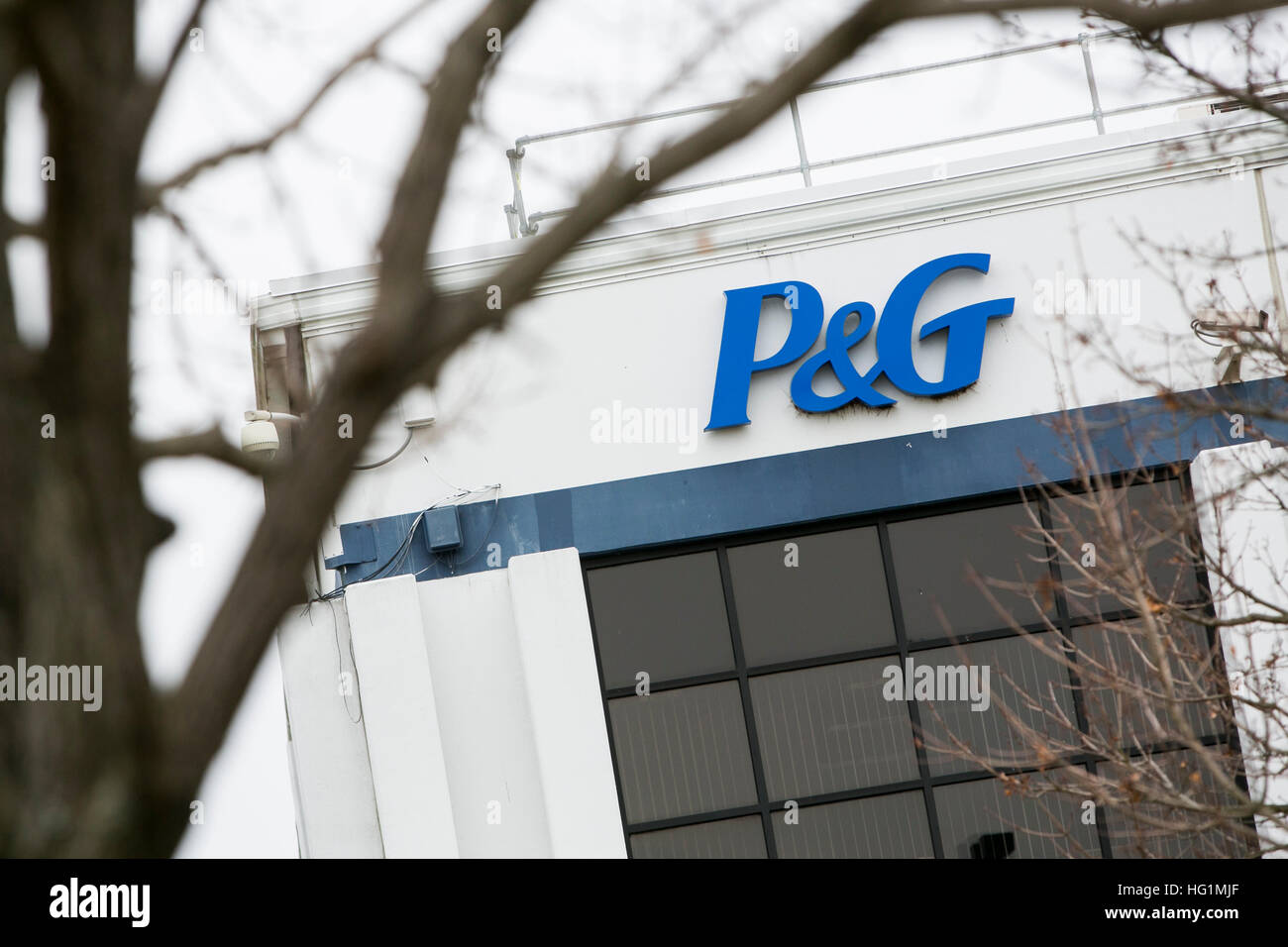 Procter gamble building hi-res stock photography and images - Alamy