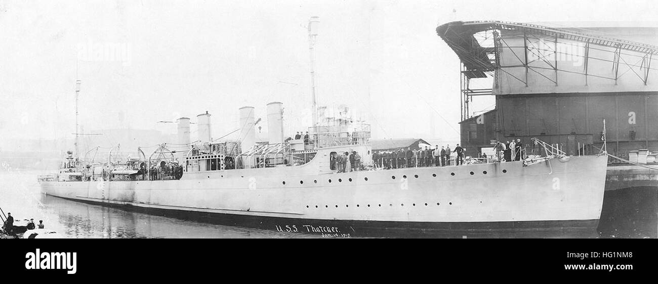The destroyer USS Thatcher (DD-162) underway, showing main gun mounts ...